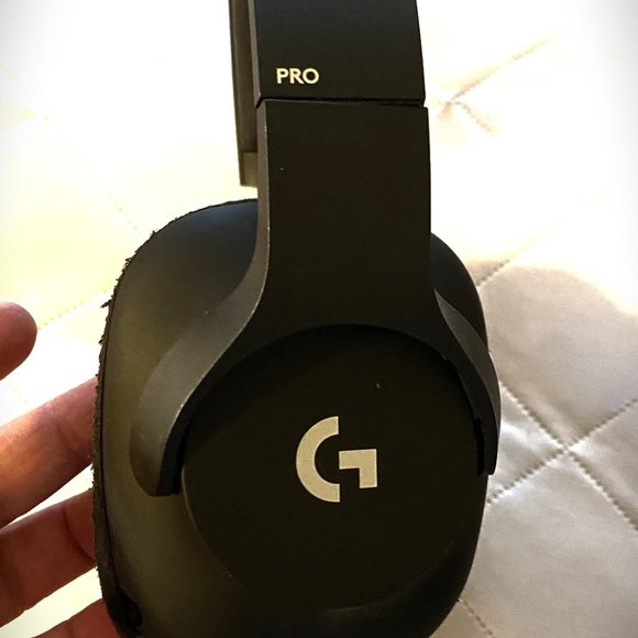 Logitech | Headphones | Logitech Pro Gaming Headset Pro Grade Mic For ...